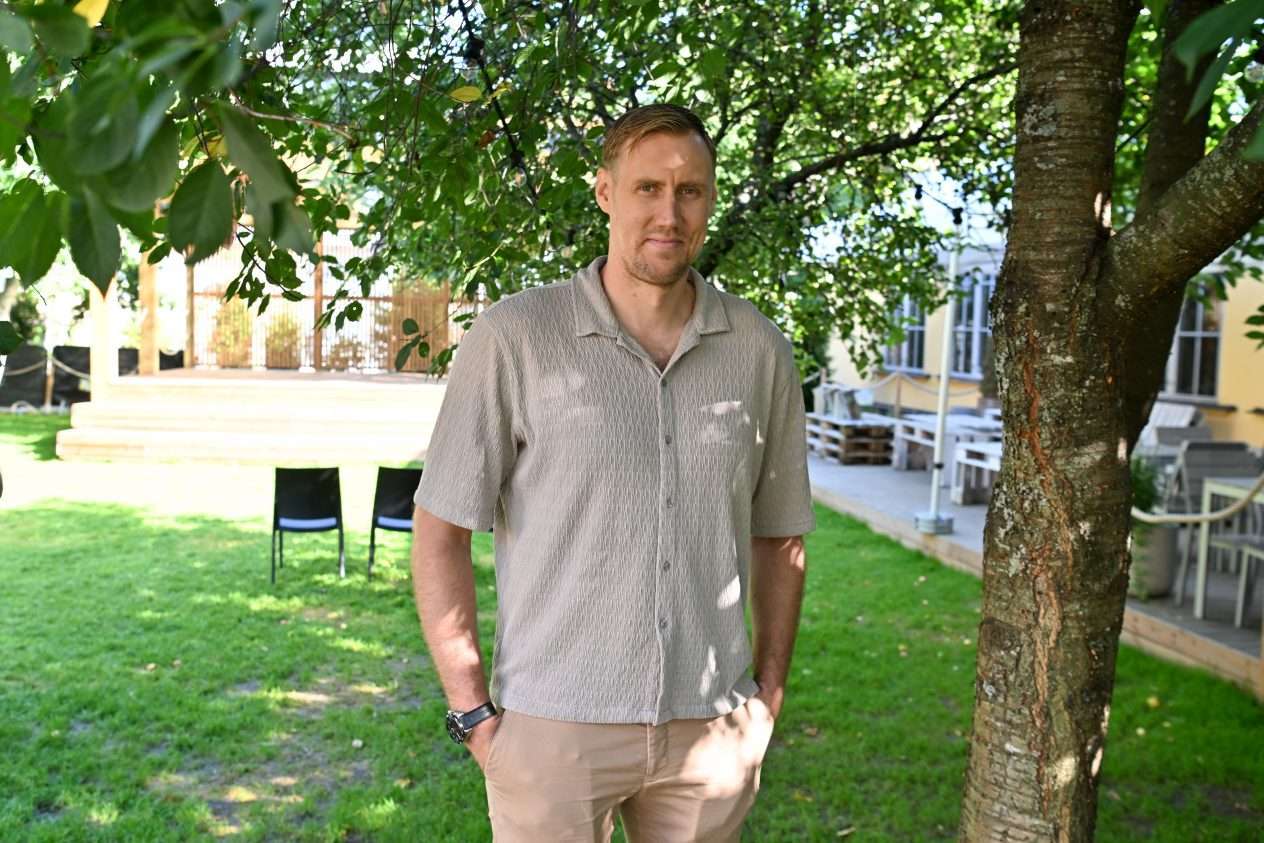 A stunning honor for Marko Anttila: the jersey will be raised to the ...
