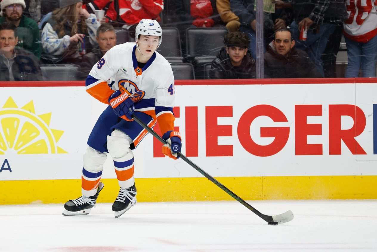 Megalupaus Matthew Schaefer made a historic feat in the NHL! - FinnHockey